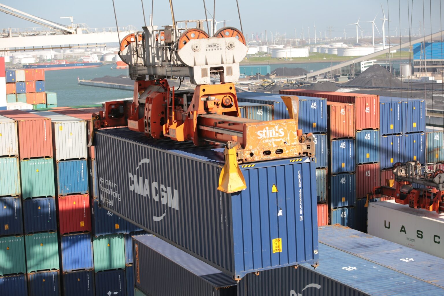 Ultimate Guide to Roof Kits for Shipping Containers - Myrooff.com